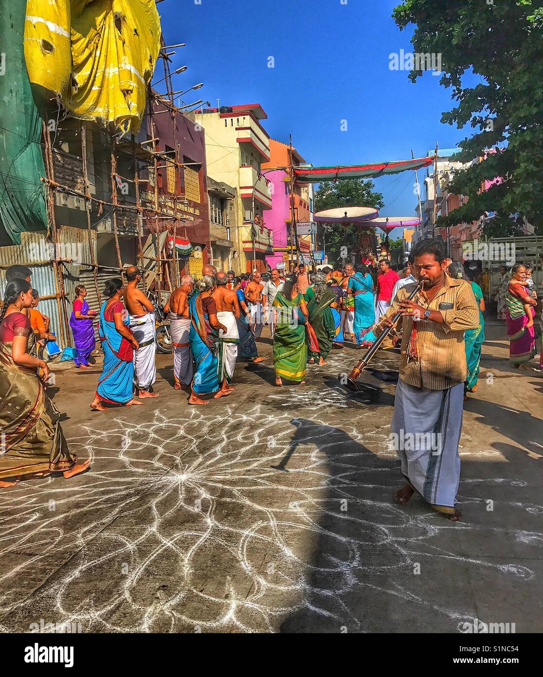 Praising god hi-res stock photography and images - Alamy