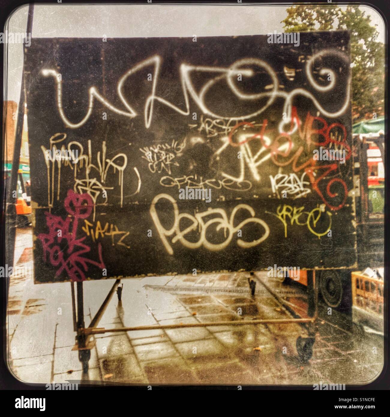 Graffiti board hi-res stock photography and images - Alamy