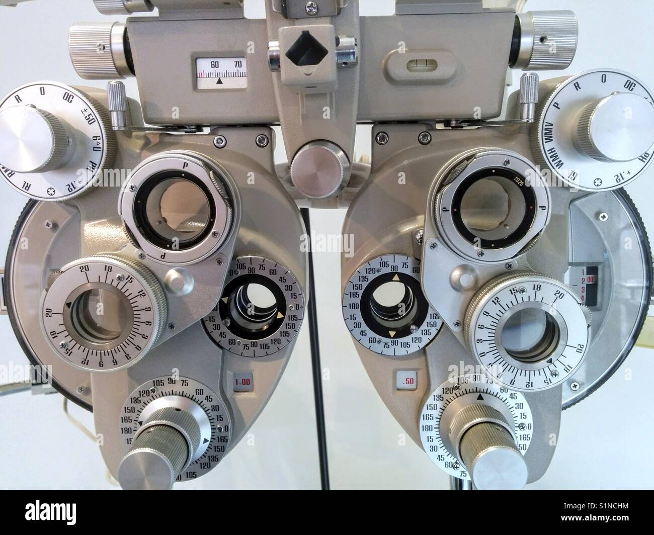 Optometer hi-res stock photography and images - Alamy