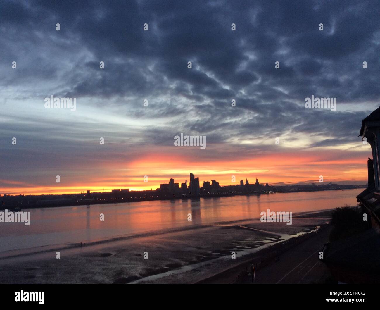 Liverpool skyline dramatic hi-res stock photography and images - Alamy