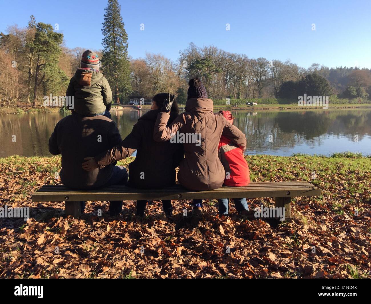 Family day out autumn hi-res stock photography and images - Alamy