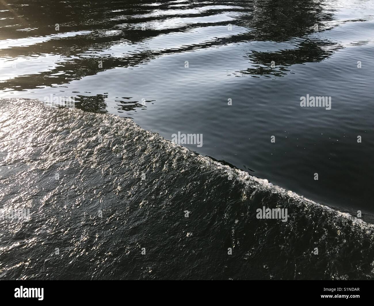Ripples and bubbles hi-res stock photography and images - Alamy