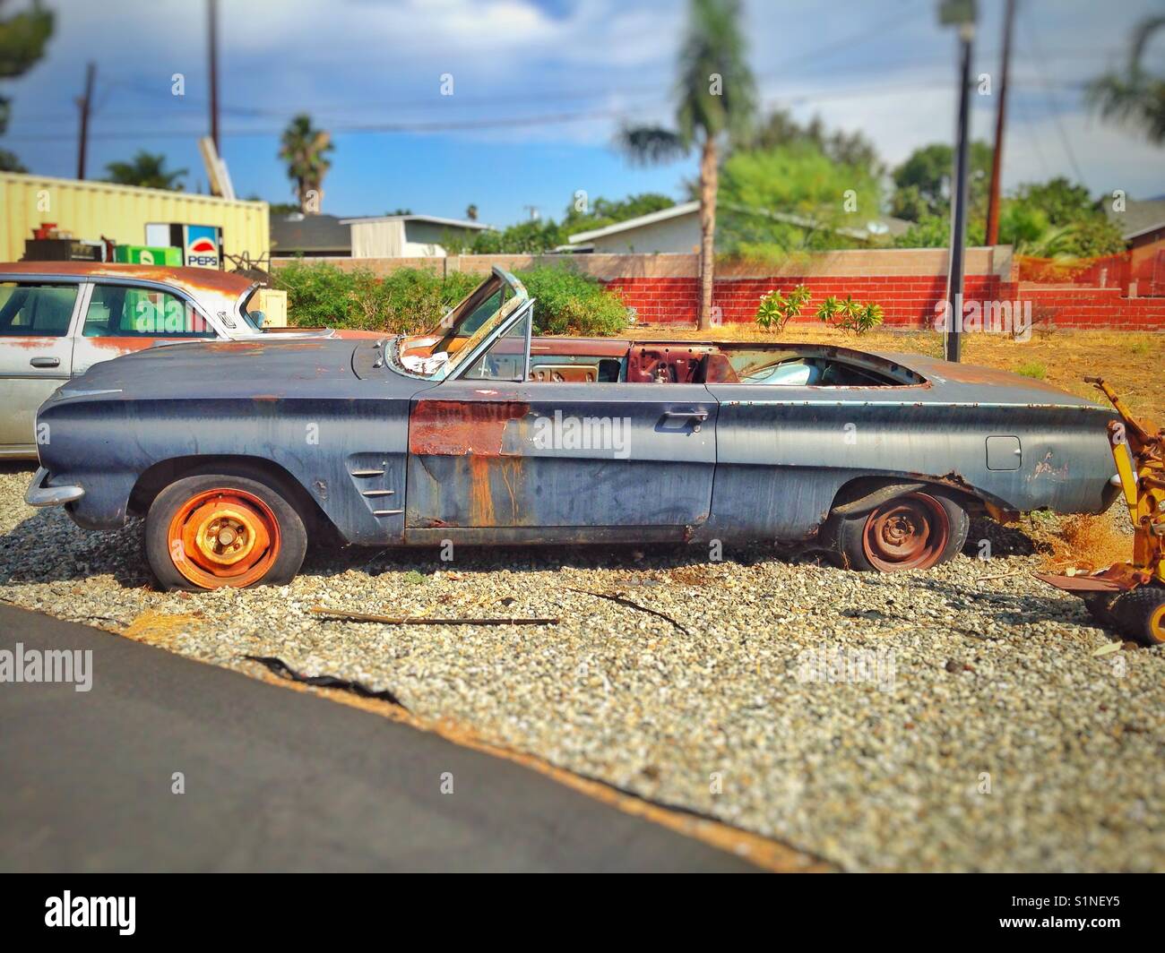 Old grey car Stock Photo - Alamy