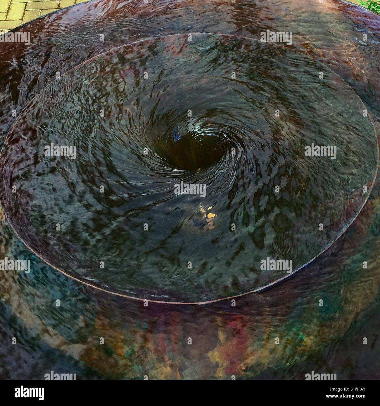 Endless water hi-res stock photography and images - Alamy