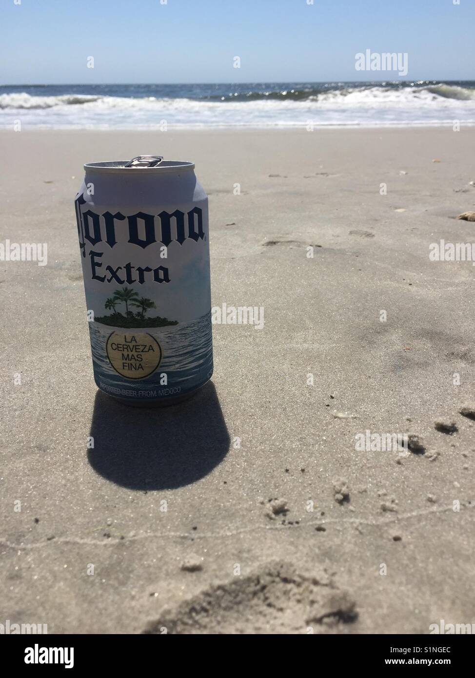 Corona beer beach hi-res stock photography and images - Alamy
