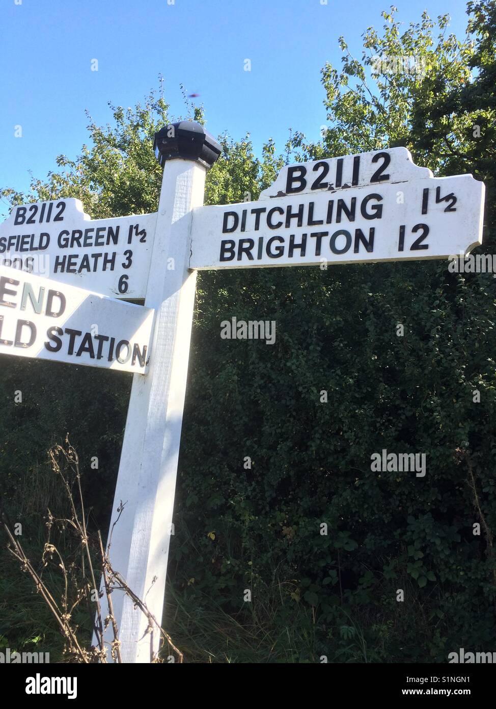 Brighton sign signpost hi-res stock photography and images - Alamy