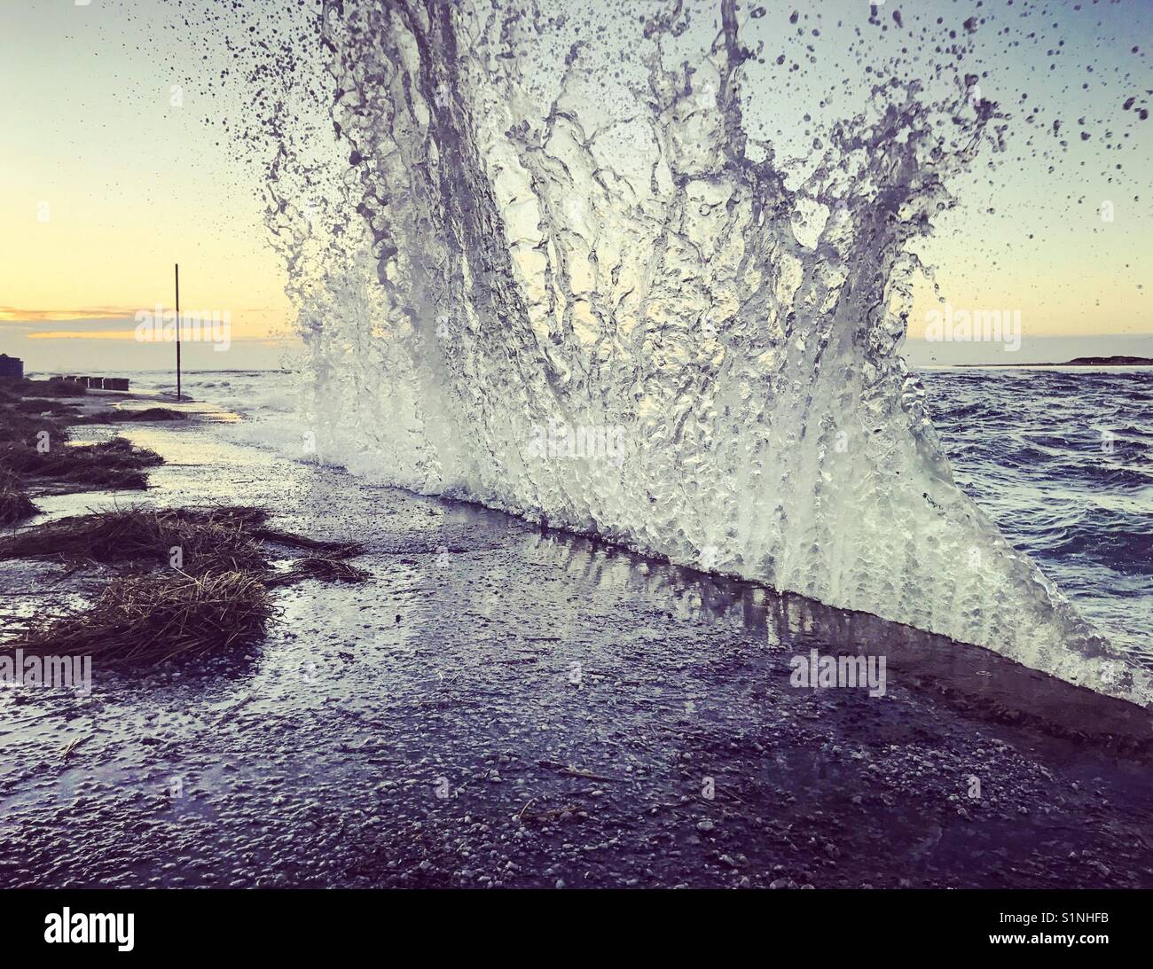Freeze splash hi-res stock photography and images - Alamy