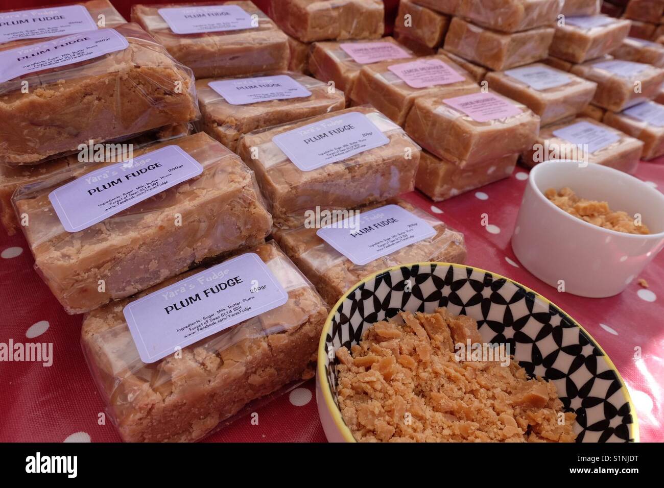 Plum fudge hi-res stock photography and images - Alamy