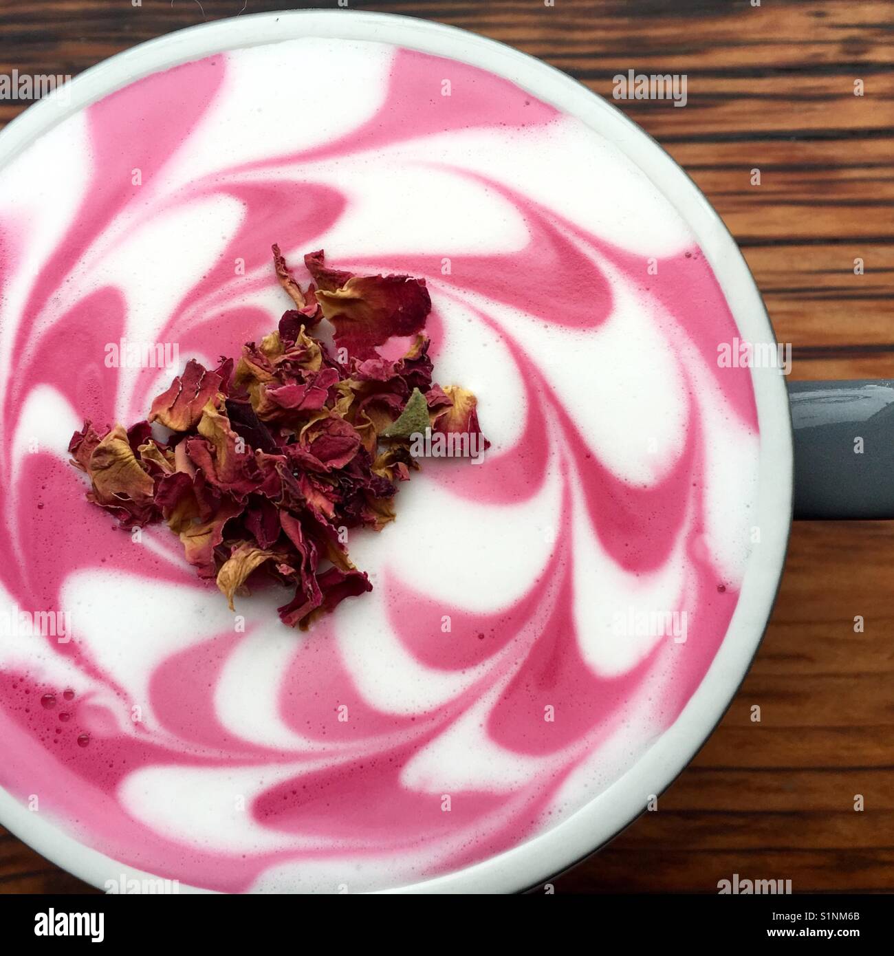 Pink lattes hi-res stock photography and images - Alamy