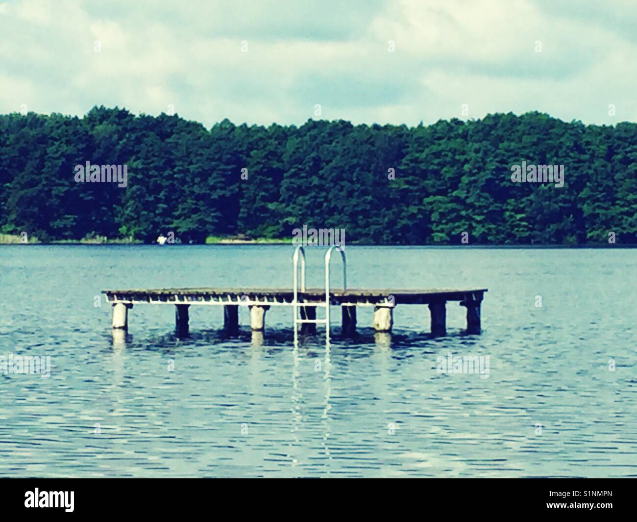Diving platform in lake hi-res stock photography and images - Alamy