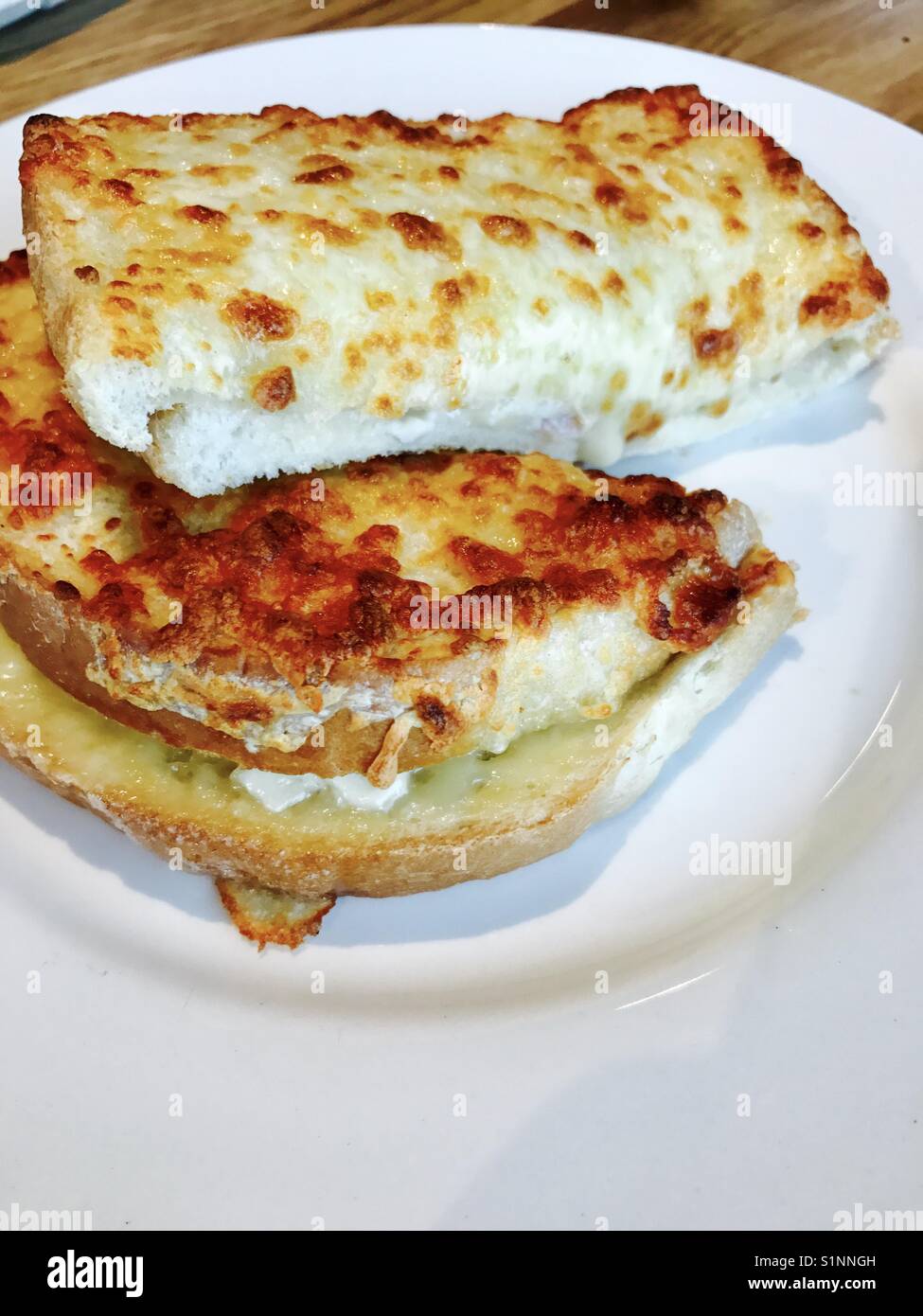Cheese toastie white plate hi-res stock photography and images - Alamy