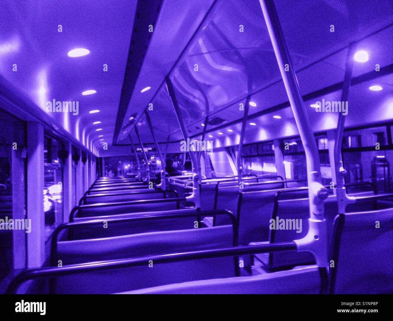 Purple bus hi-res stock photography and images - Alamy
