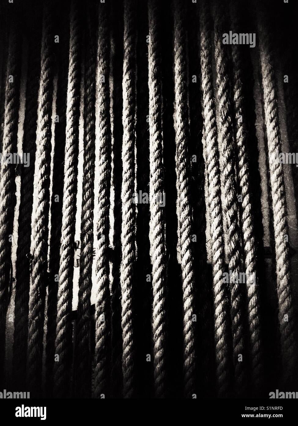 White ropes hi-res stock photography and images - Alamy
