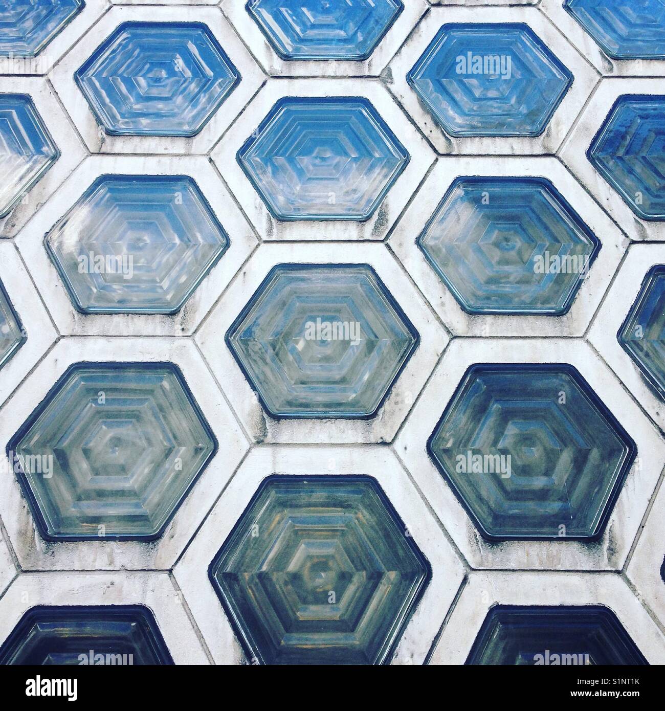 Hive beehive hi-res stock photography and images - Alamy