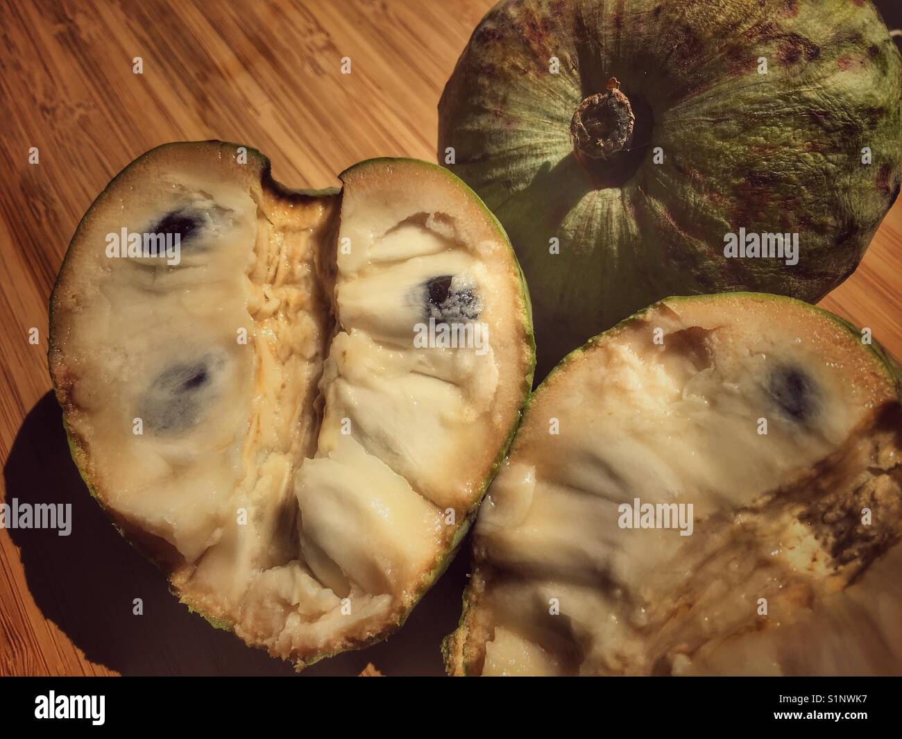 The cherimoya annona cherimola hi-res stock photography and images - Alamy