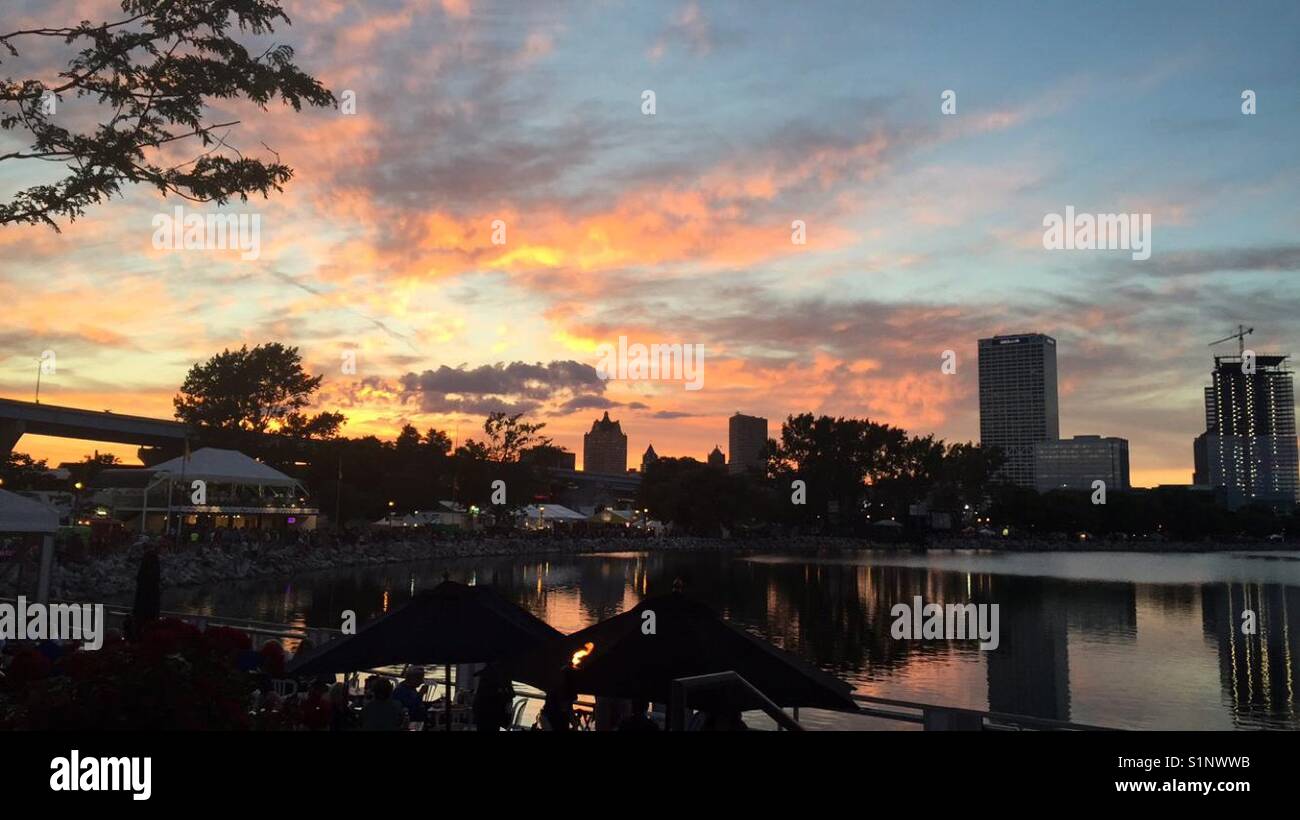 Milwaukee lake summerfest hi-res stock photography and images - Alamy