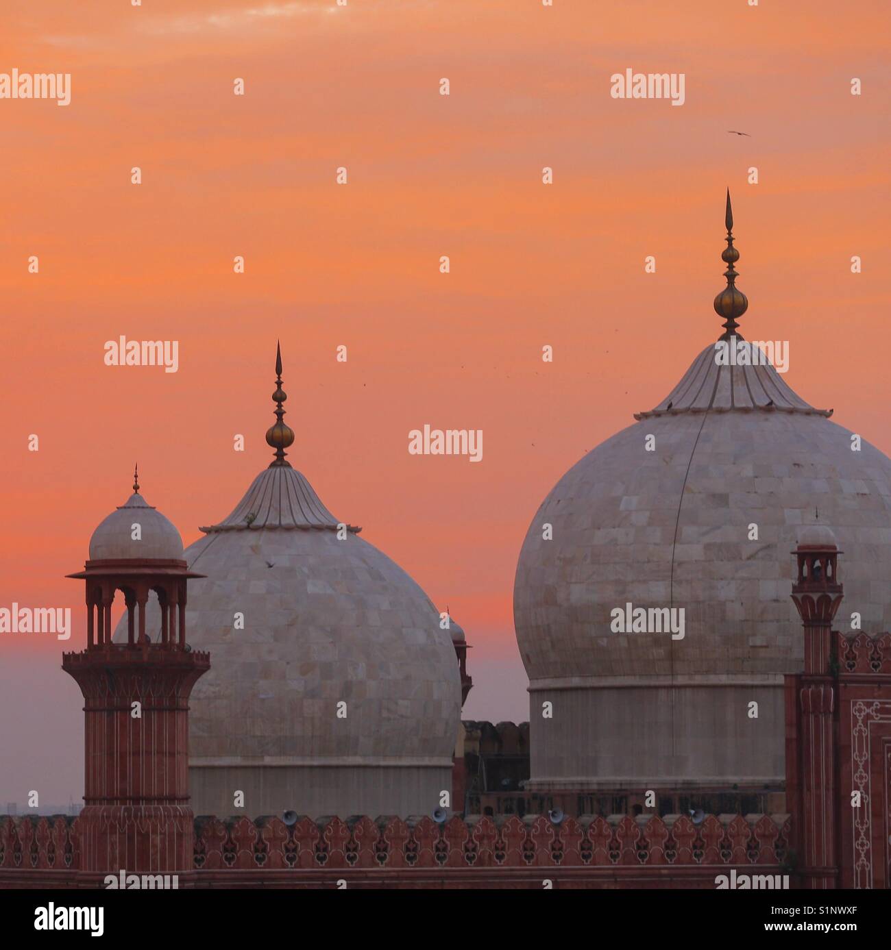 Minaret badshahi mosque lahore pakistan hi-res stock photography and ...