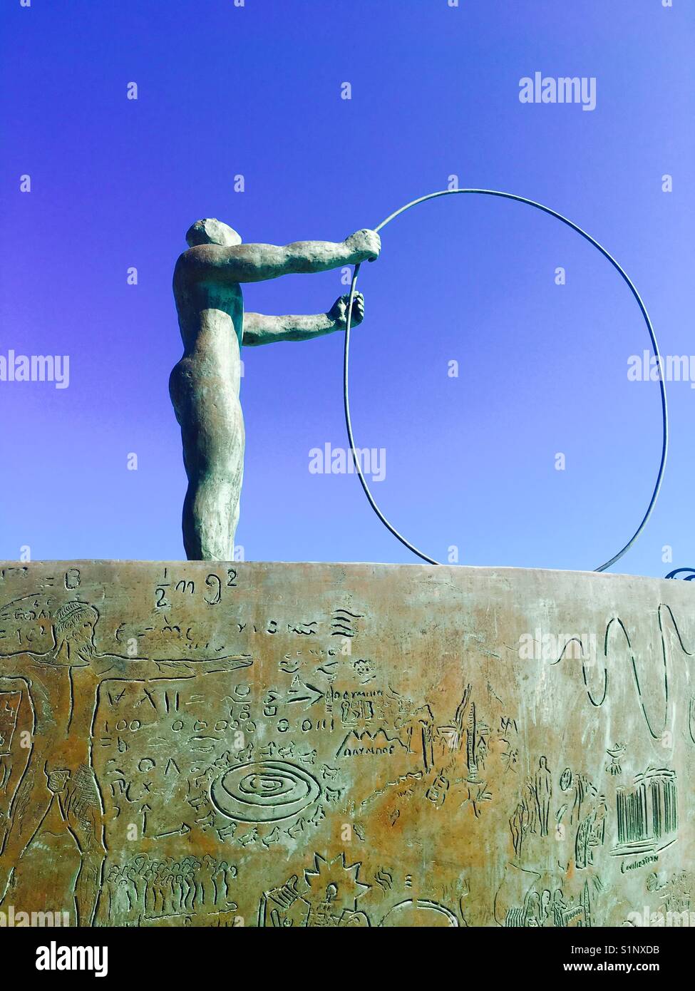 Statue of Naftiko Agalma by Sjaak Elzinga in Lixouri on Kefalonia ...