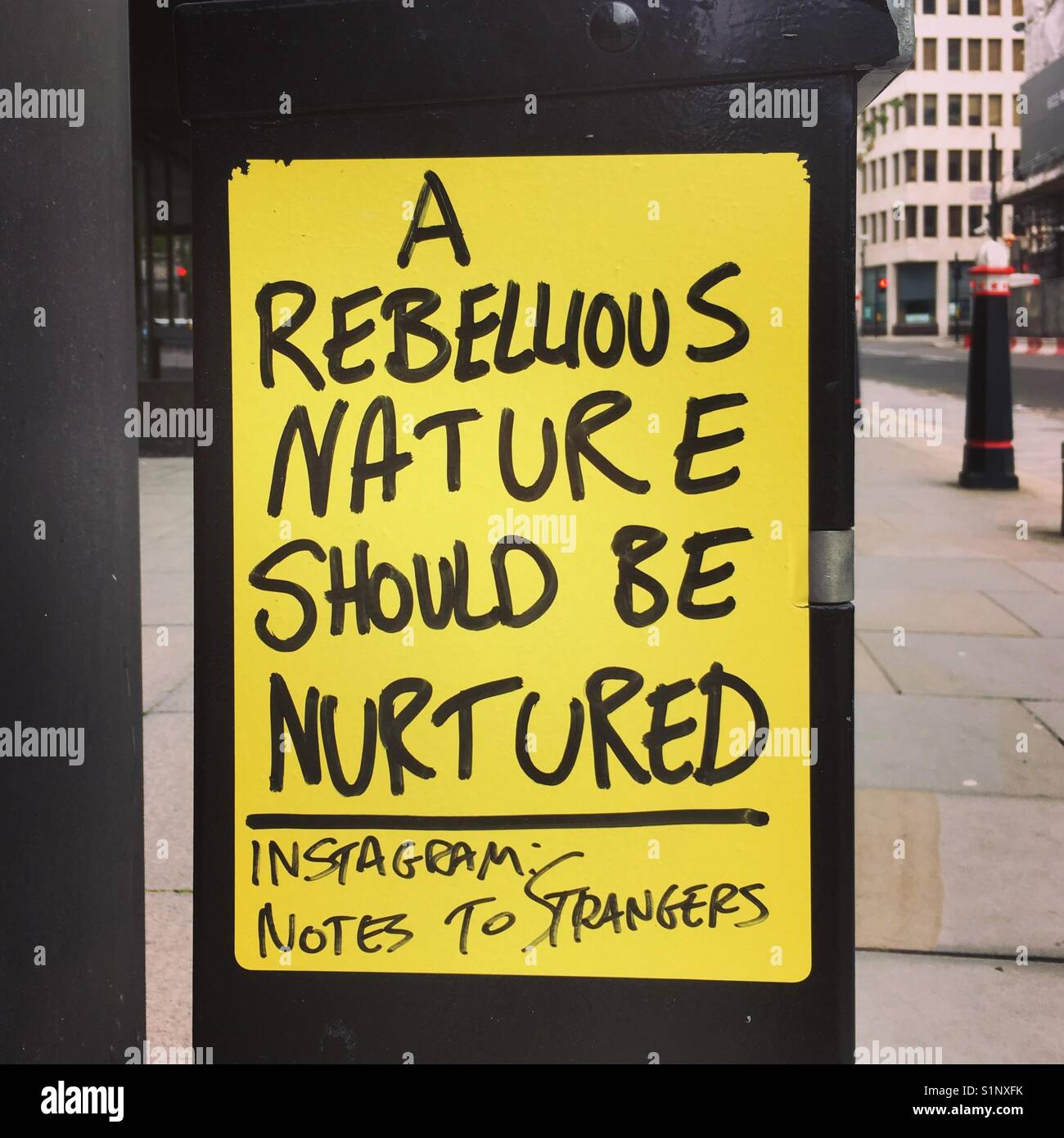 Art installation london hi-res stock photography and images - Alamy