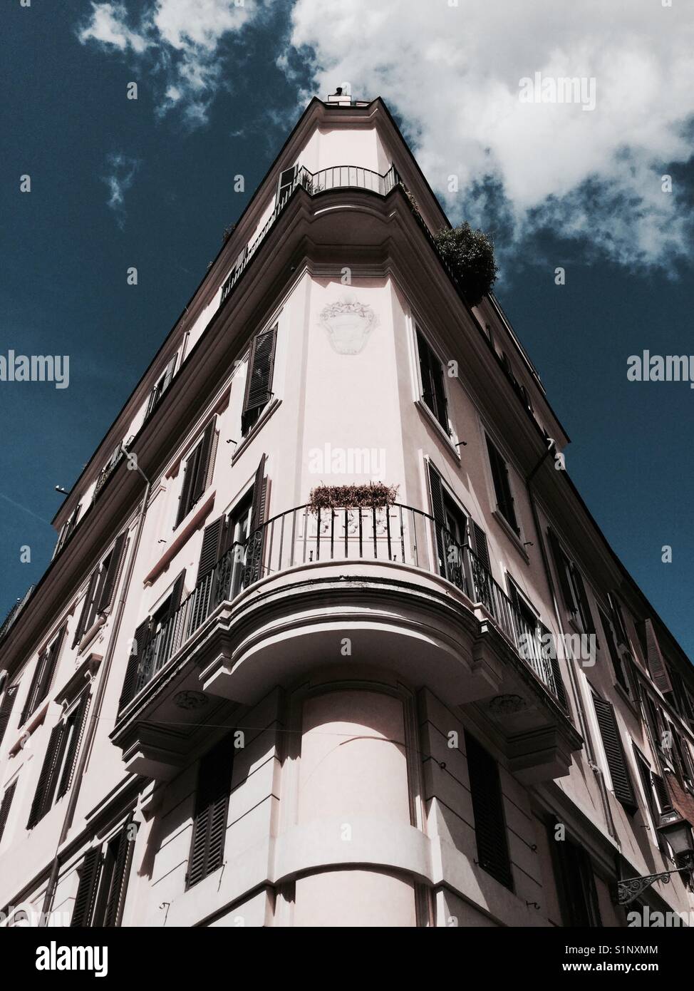 Downtown of rome hi-res stock photography and images - Alamy