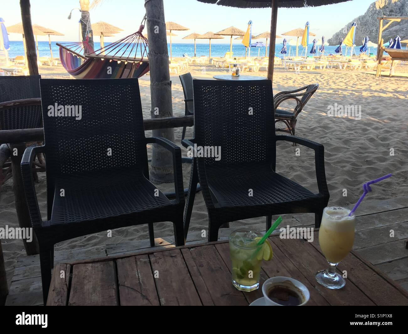 Chilling on the beach hi-res stock photography and images - Alamy