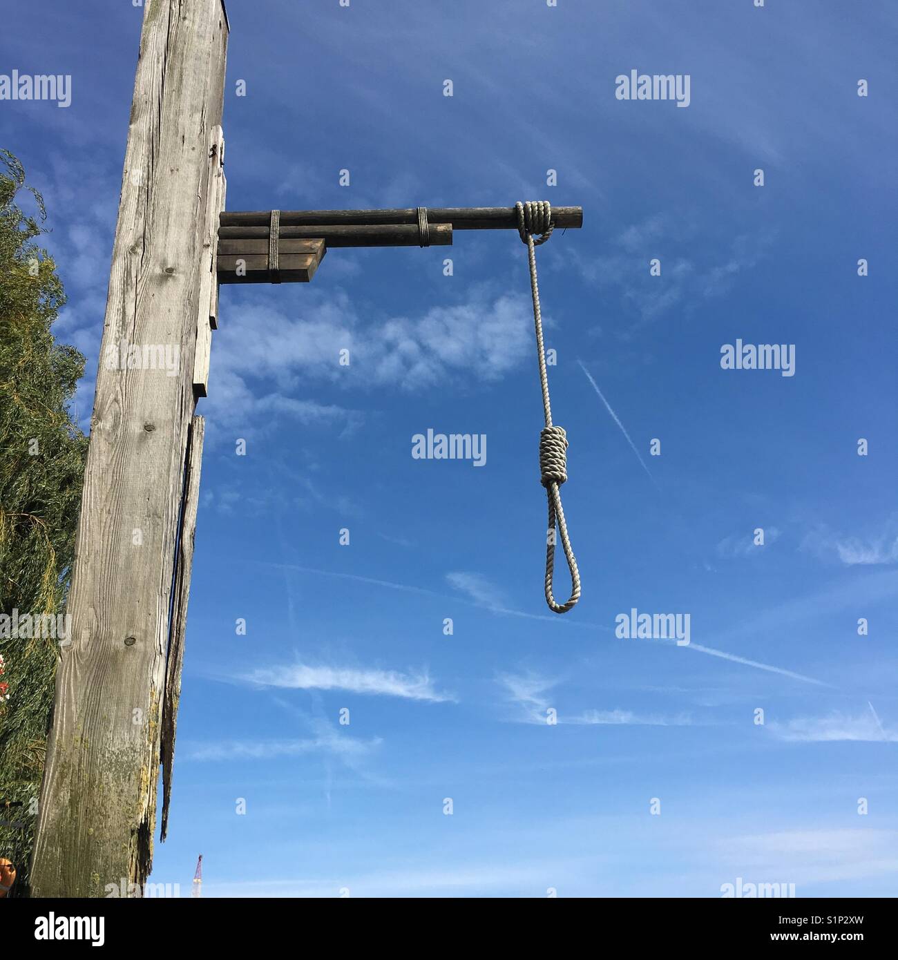 Hanging noose hi-res stock photography and images - Alamy