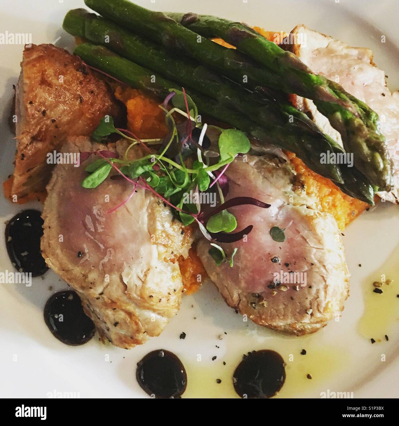 Gourmet Dinner Stock Photos & Gourmet Dinner Stock Images - Alamy