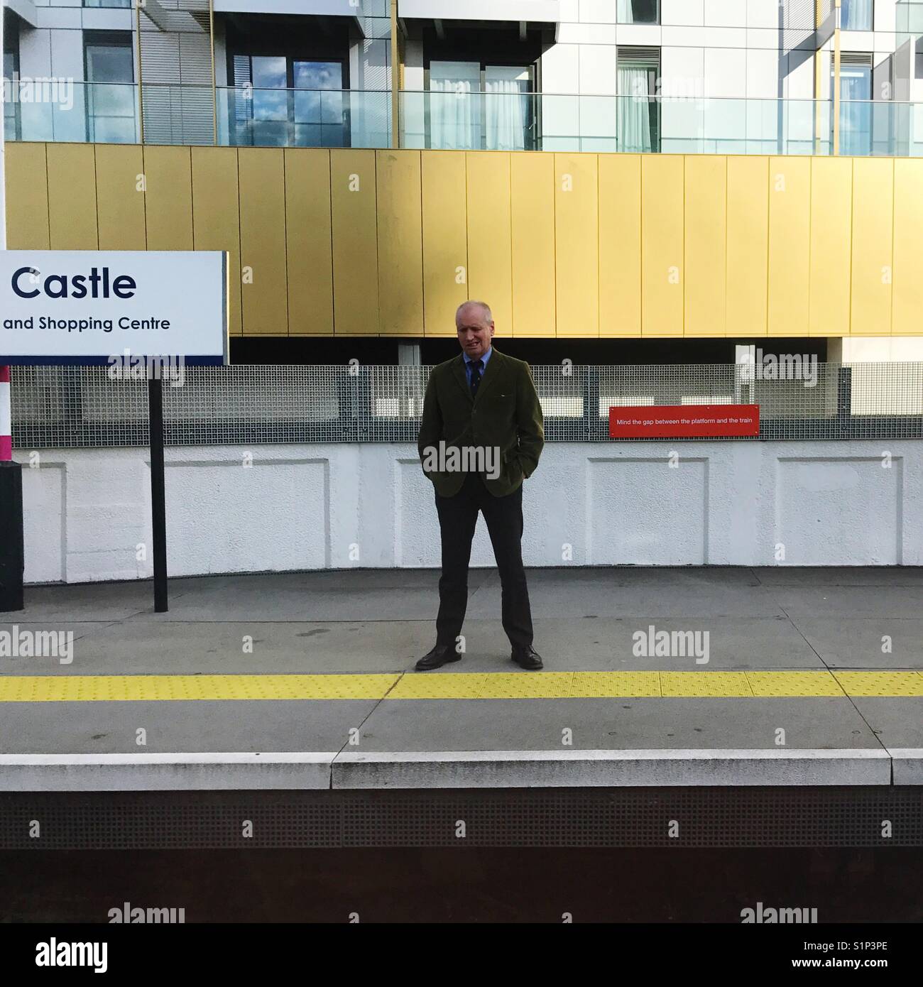 Old elephant and castle High Resolution Stock Photography and Images ...