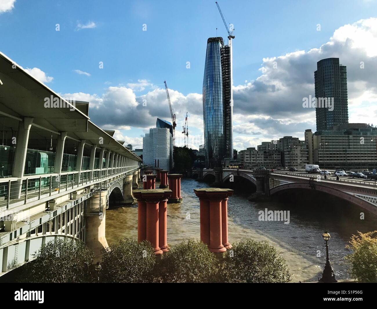 Blackfriars station hi-res stock photography and images - Alamy