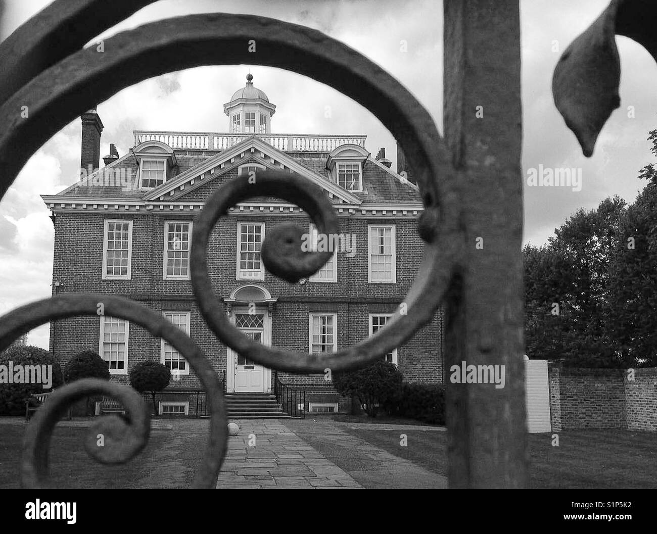 Gate of the library hi-res stock photography and images - Alamy