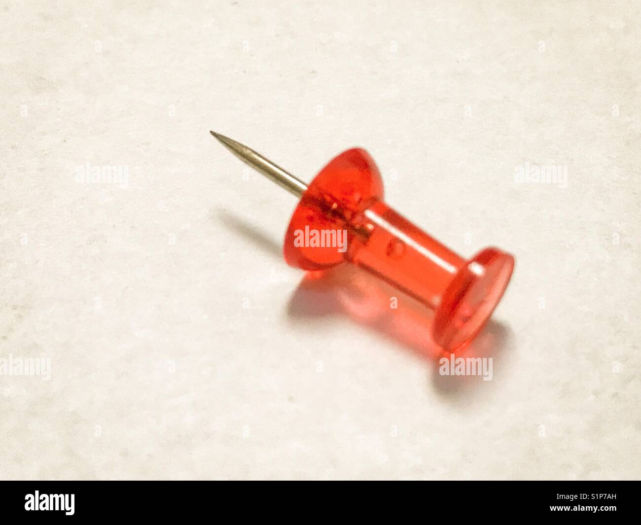Paper pin hi-res stock photography and images - Alamy
