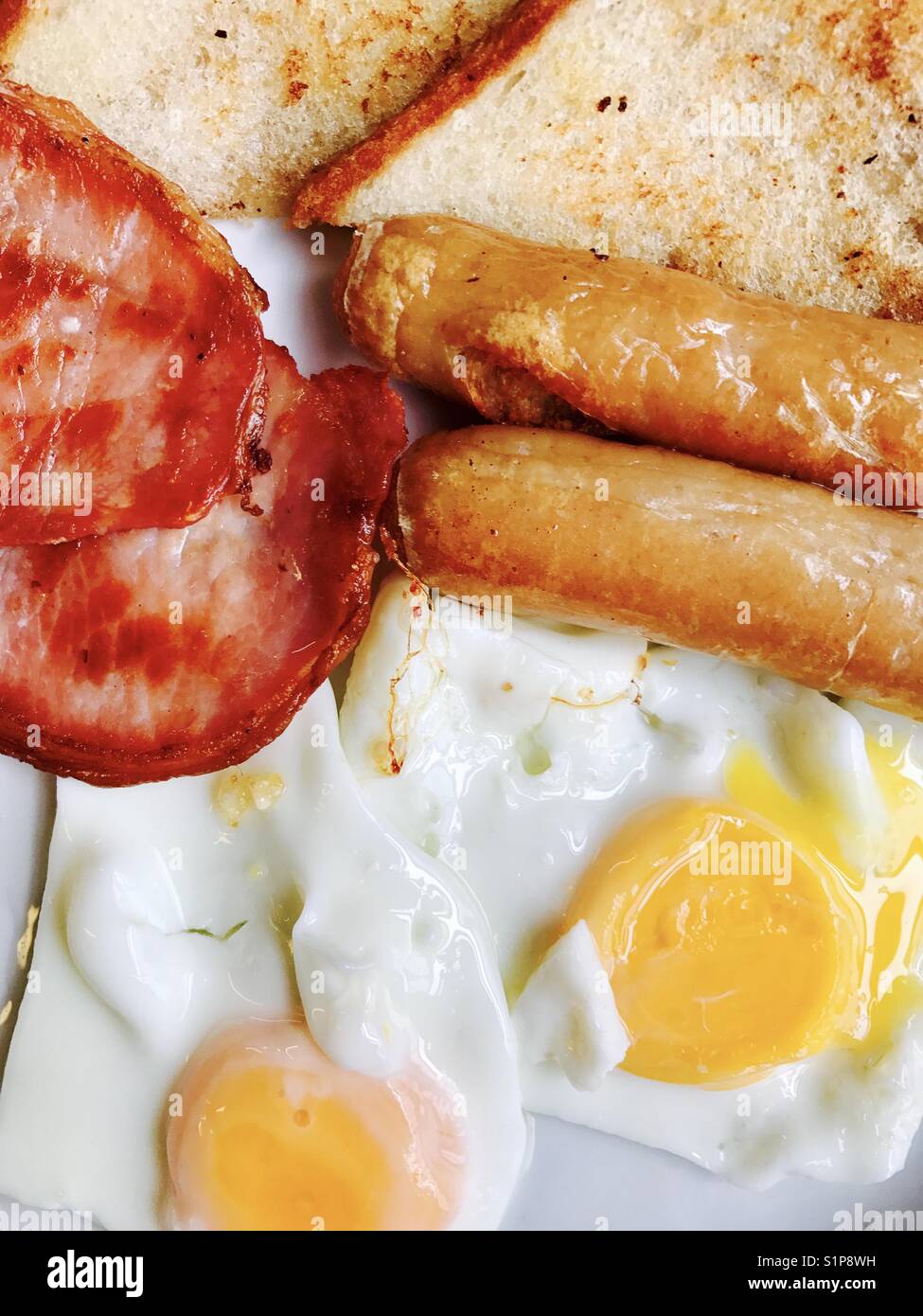 English cooked breakfast hi-res stock photography and images - Alamy