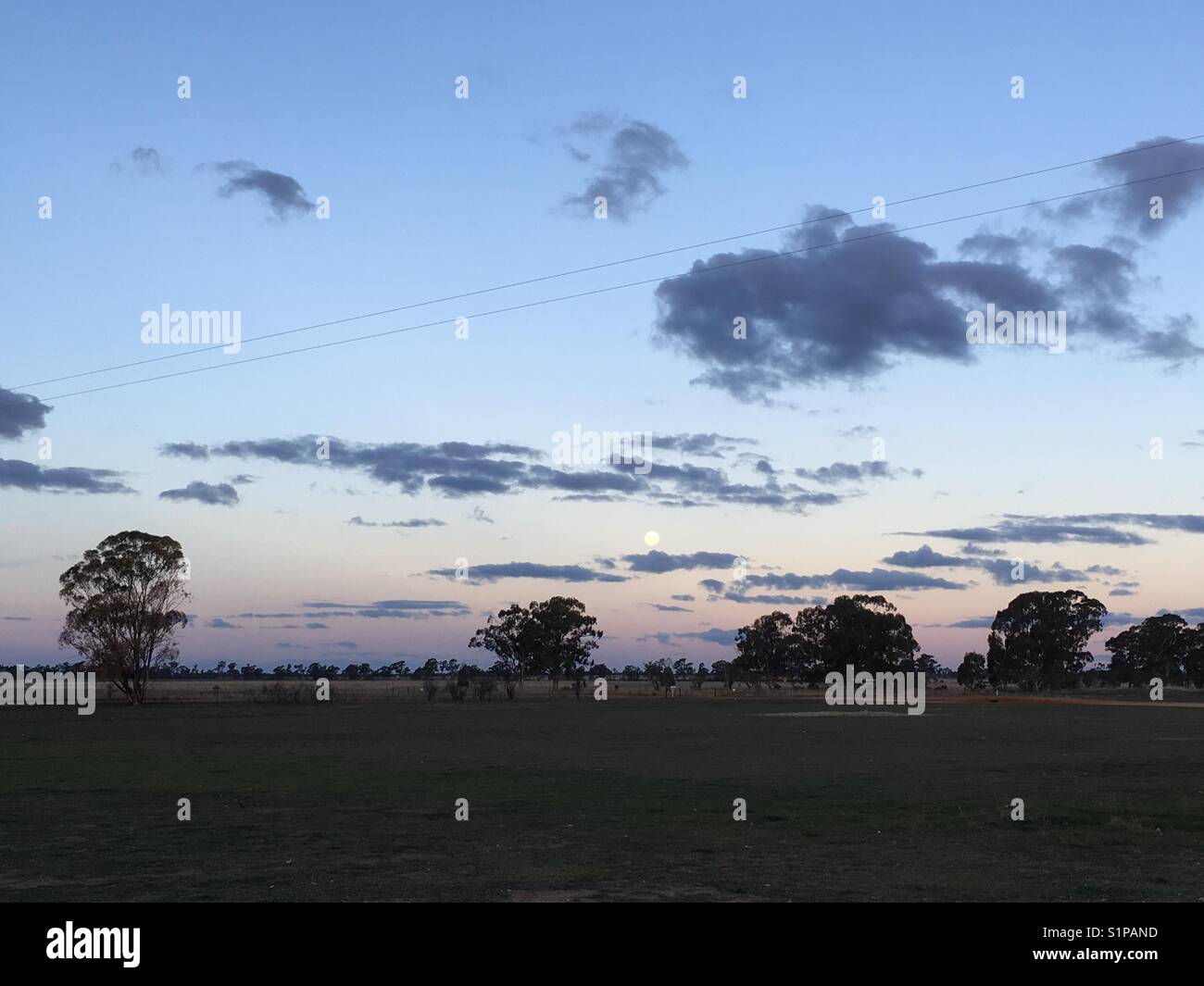 Farm sunset hi-res stock photography and images - Alamy