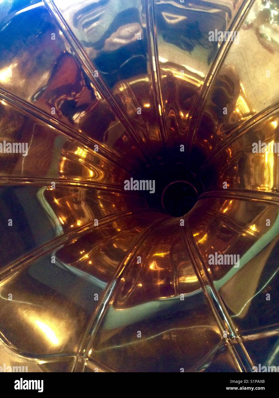 Source of sound hi-res stock photography and images - Alamy