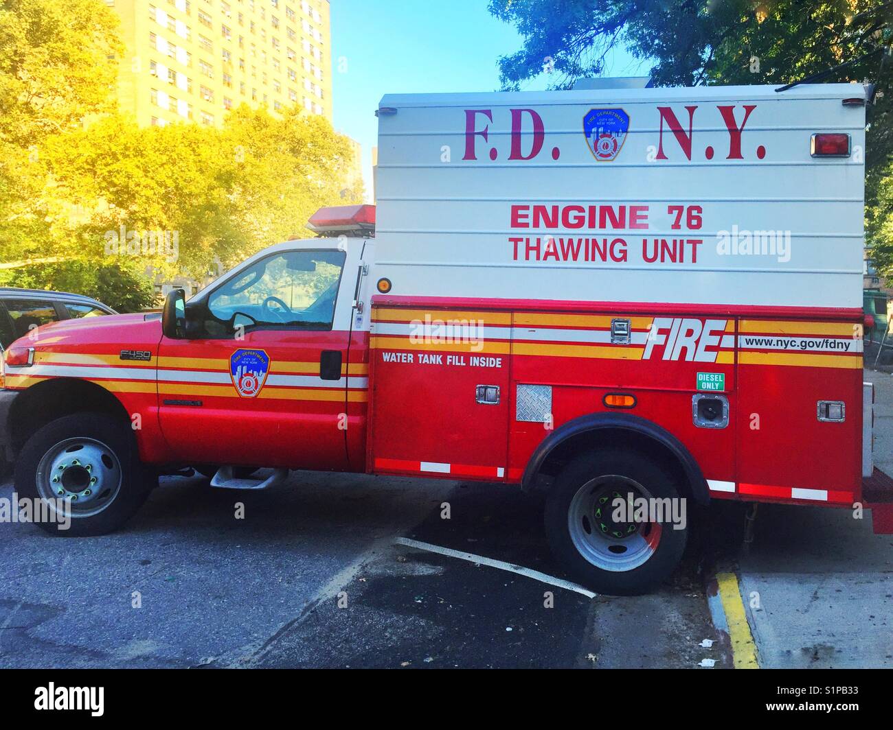 Fire department apparatus hi-res stock photography and images - Alamy
