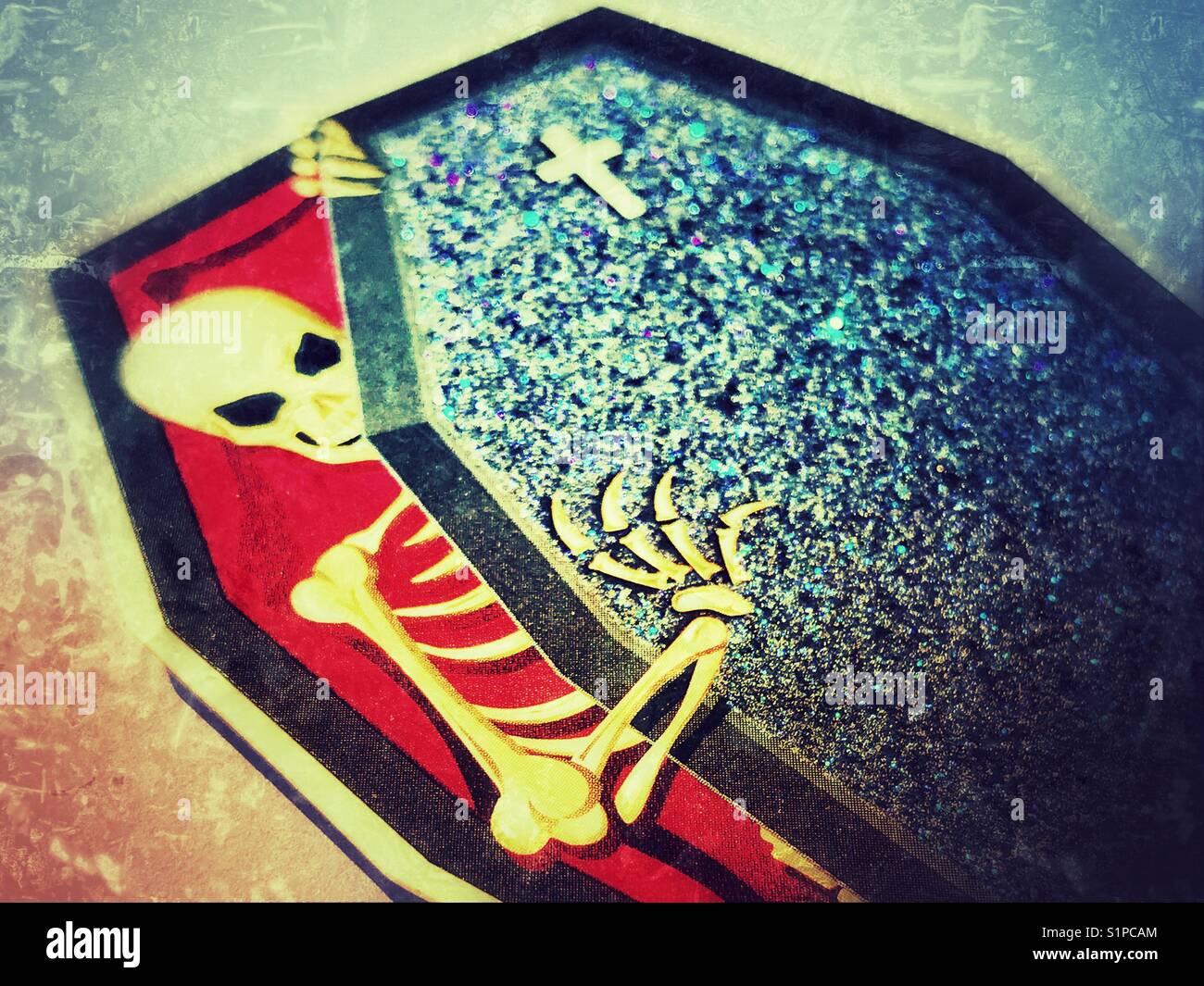 Halloween. Spooky skeleton Stock Photo - Alamy