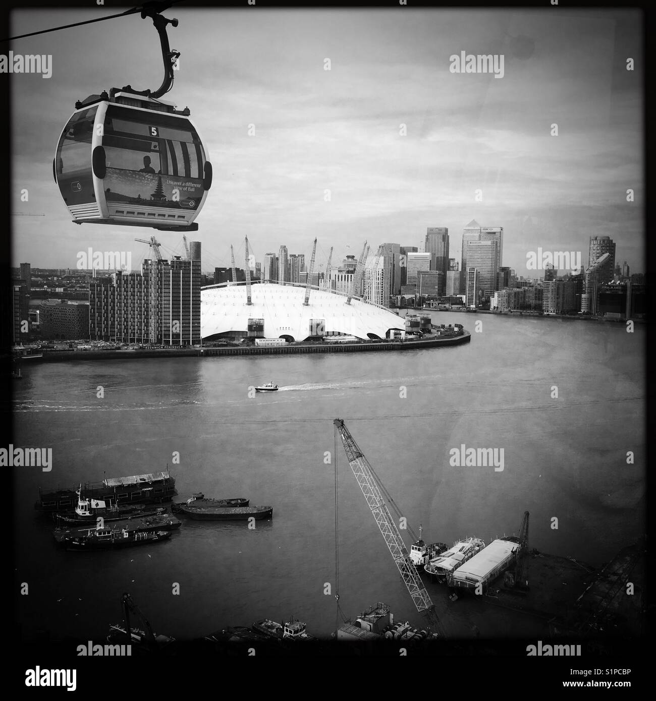 Cable car and the O2 Stock Photo - Alamy