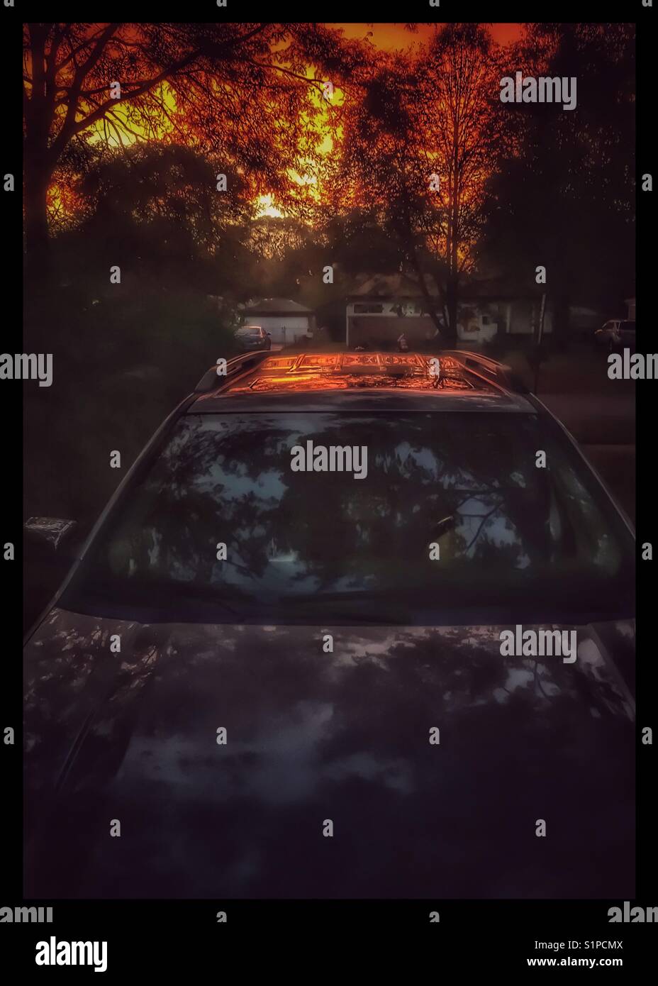 Car reflection of sunset hi-res stock photography and images - Alamy