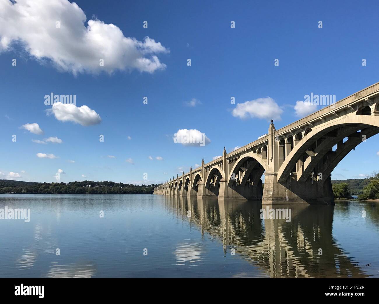 Colombia river bridge hi-res stock photography and images - Alamy