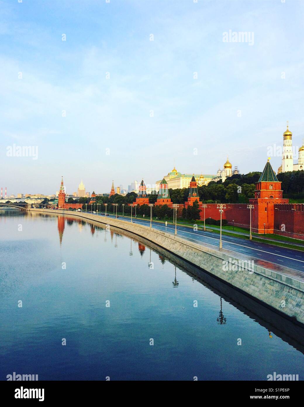 Moscow white wall hi-res stock photography and images - Alamy