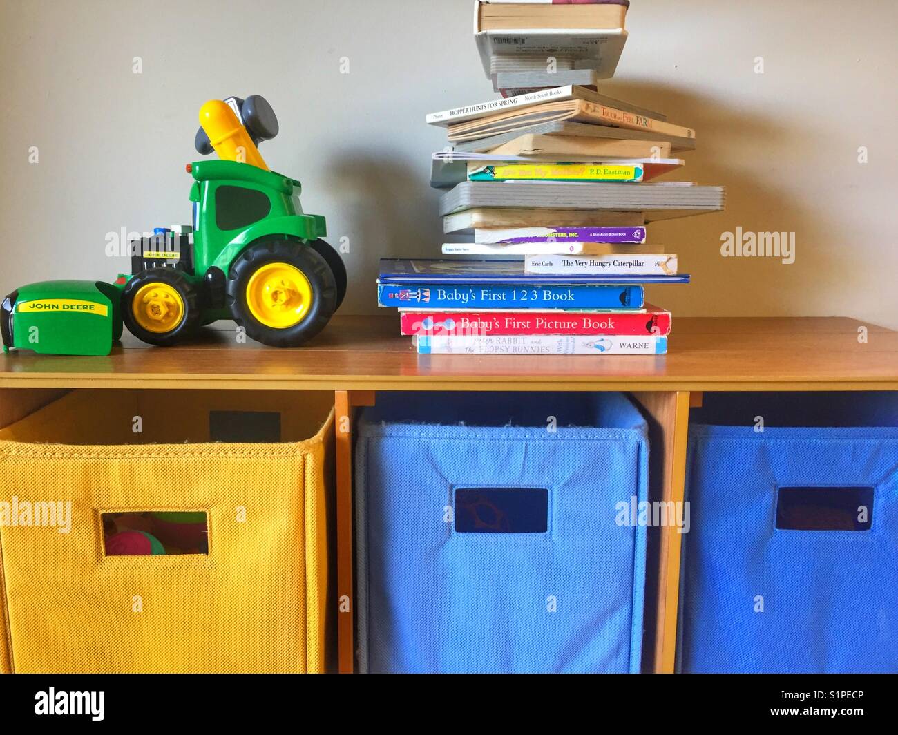 Pile of kids books hi-res stock photography and images - Alamy