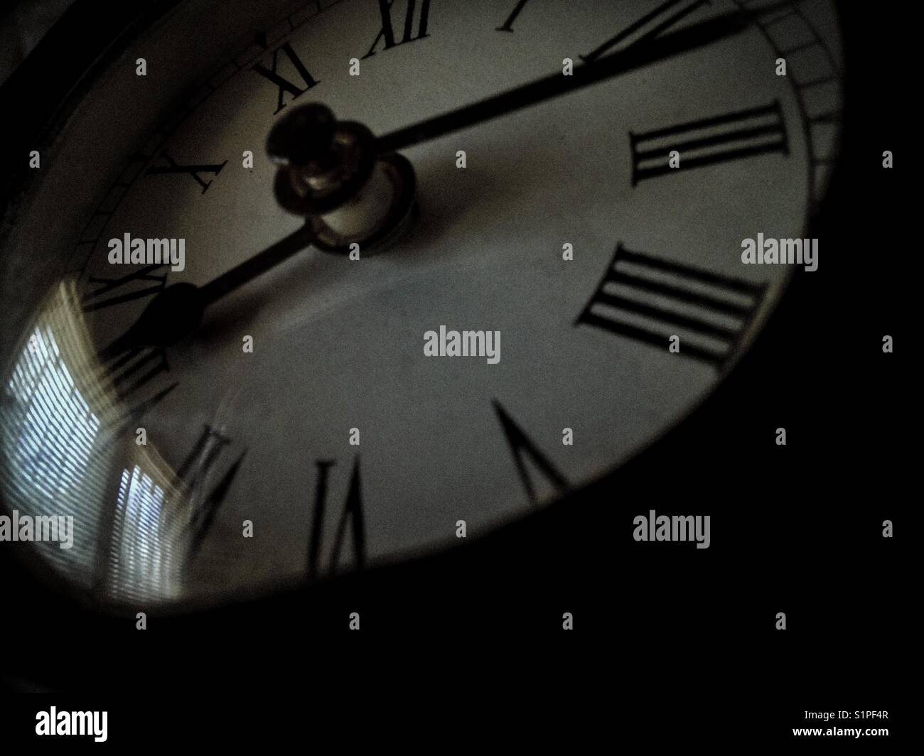 Dali clock hi-res stock photography and images - Alamy