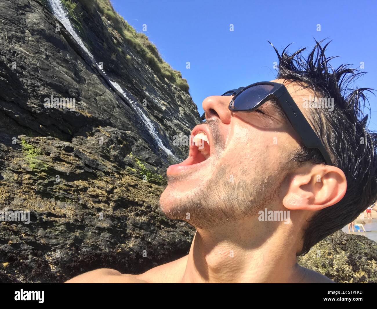 Man drink from the font hi-res stock photography and images - Alamy