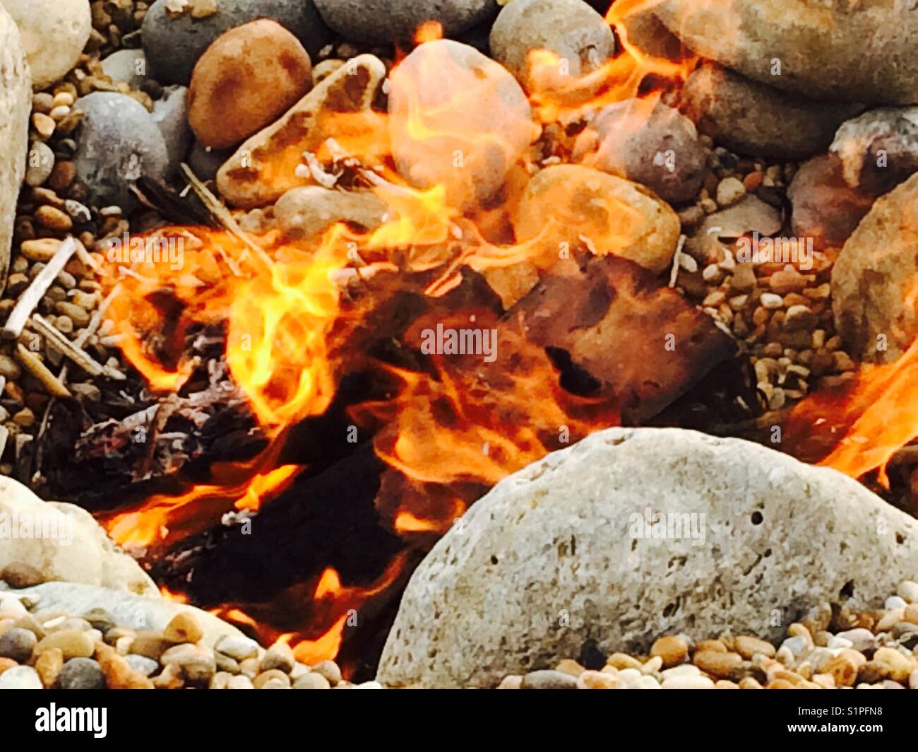 Yello stones hi-res stock photography and images - Alamy