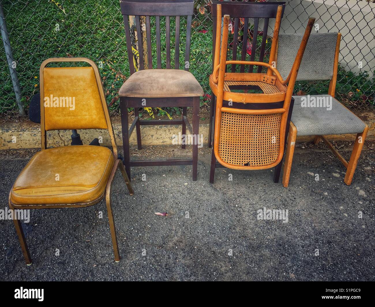Broken chairs hi-res stock photography and images - Alamy