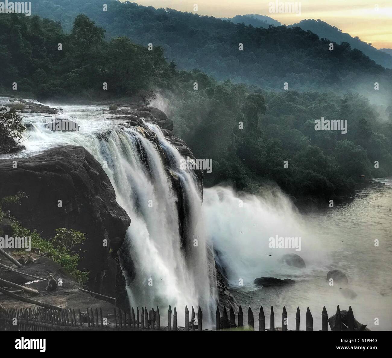 Bahubali movie hi-res stock photography and images - Alamy