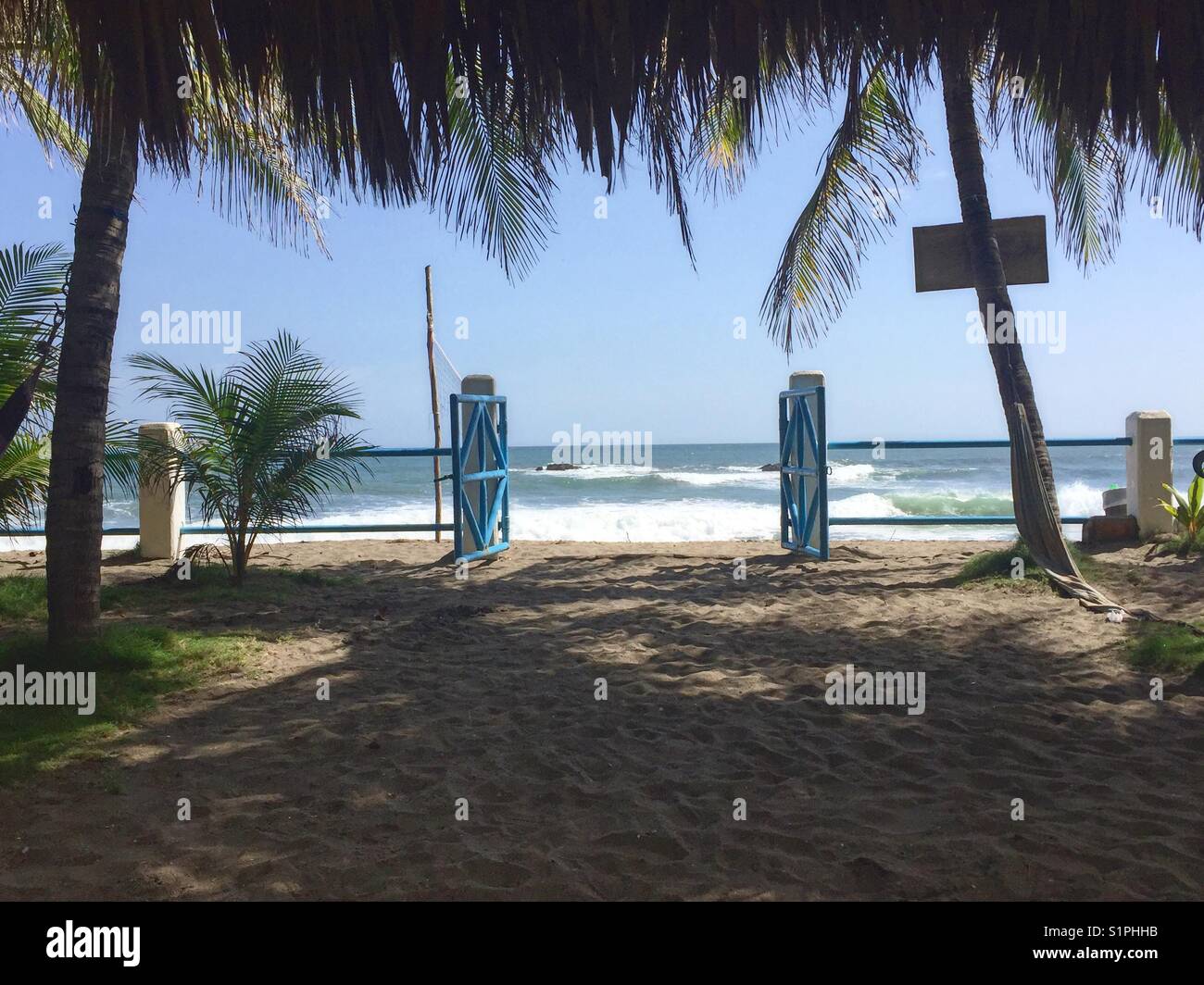 Gate beach hi-res stock photography and images - Alamy
