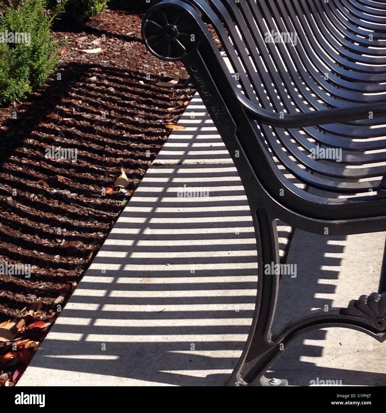 Nice bench hi-res stock photography and images - Alamy