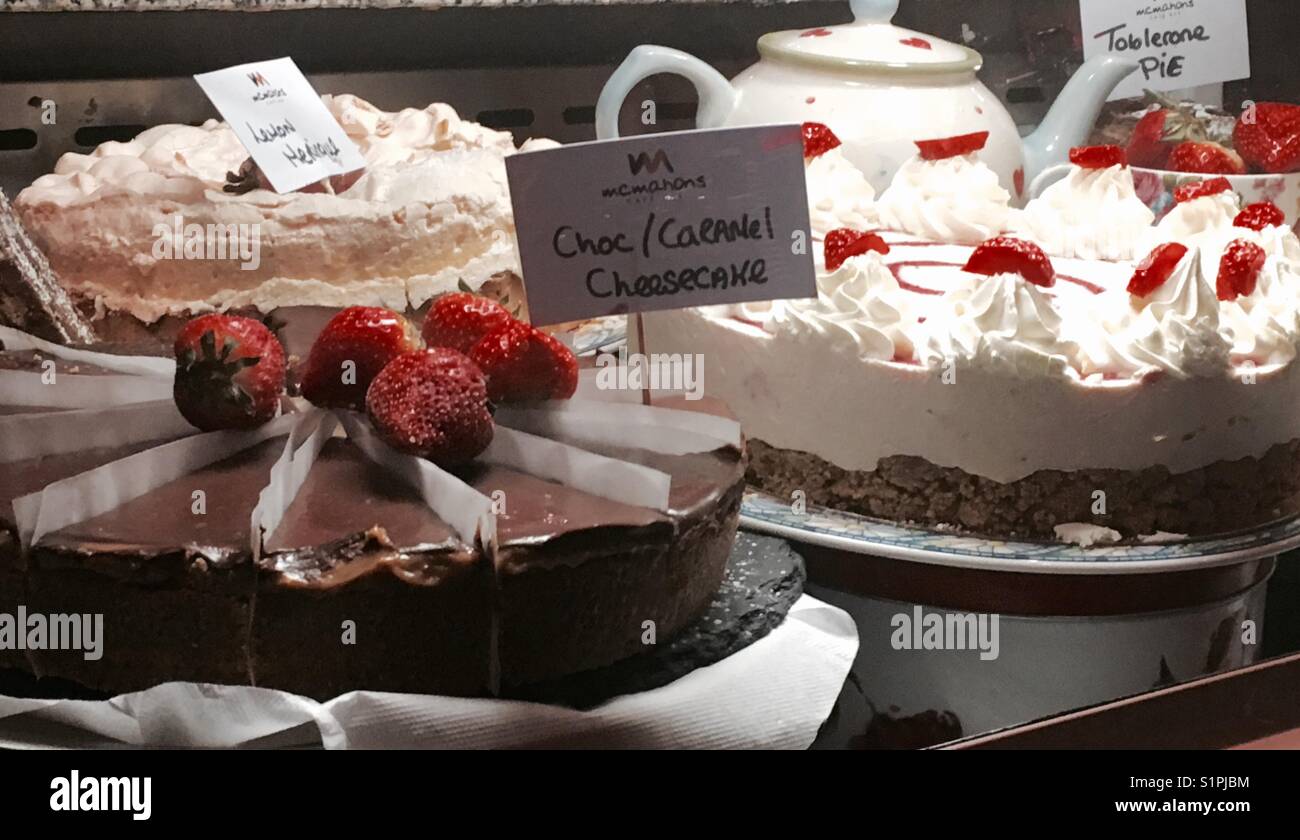 Yes cake hi-res stock photography and images - Alamy