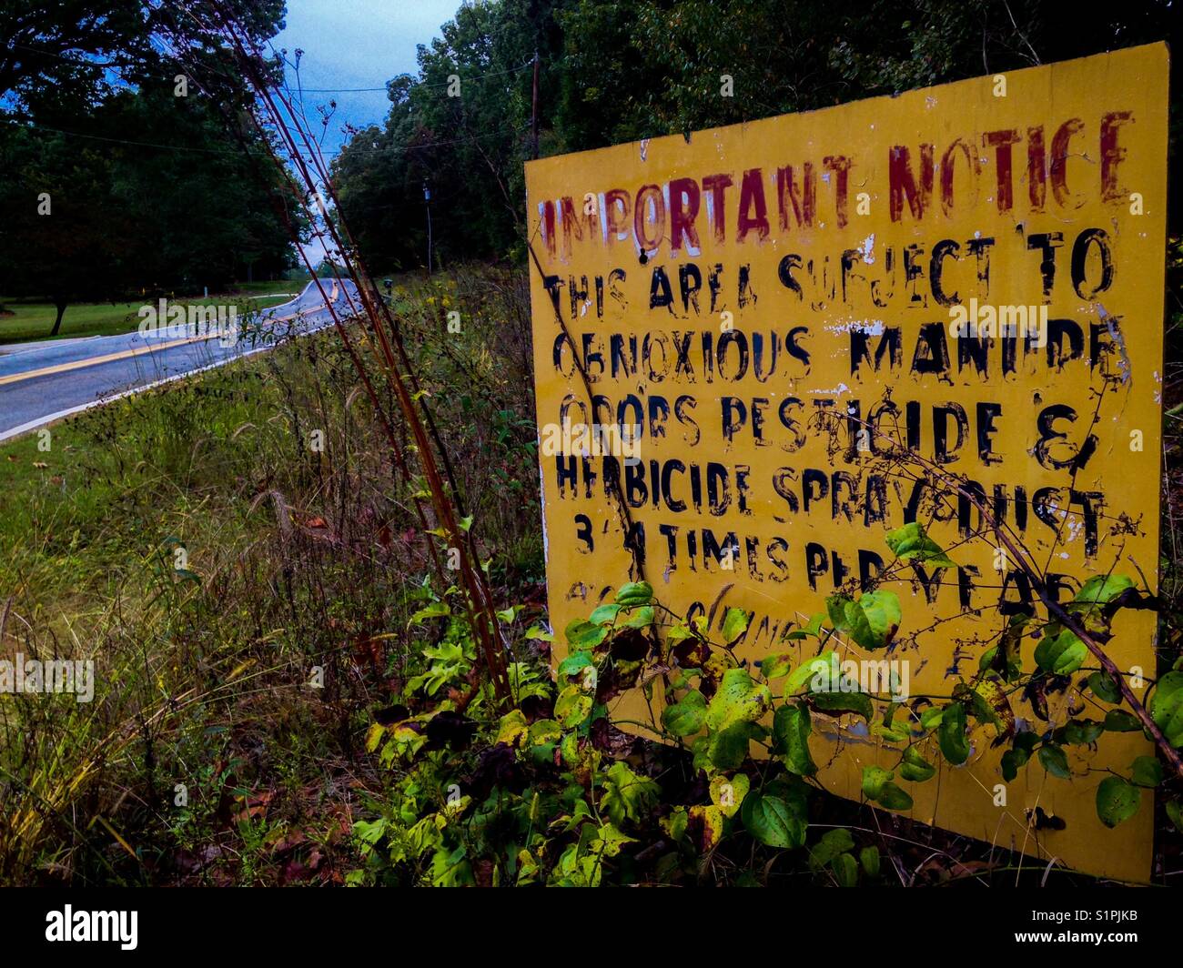 Pesticide sign hi-res stock photography and images - Alamy